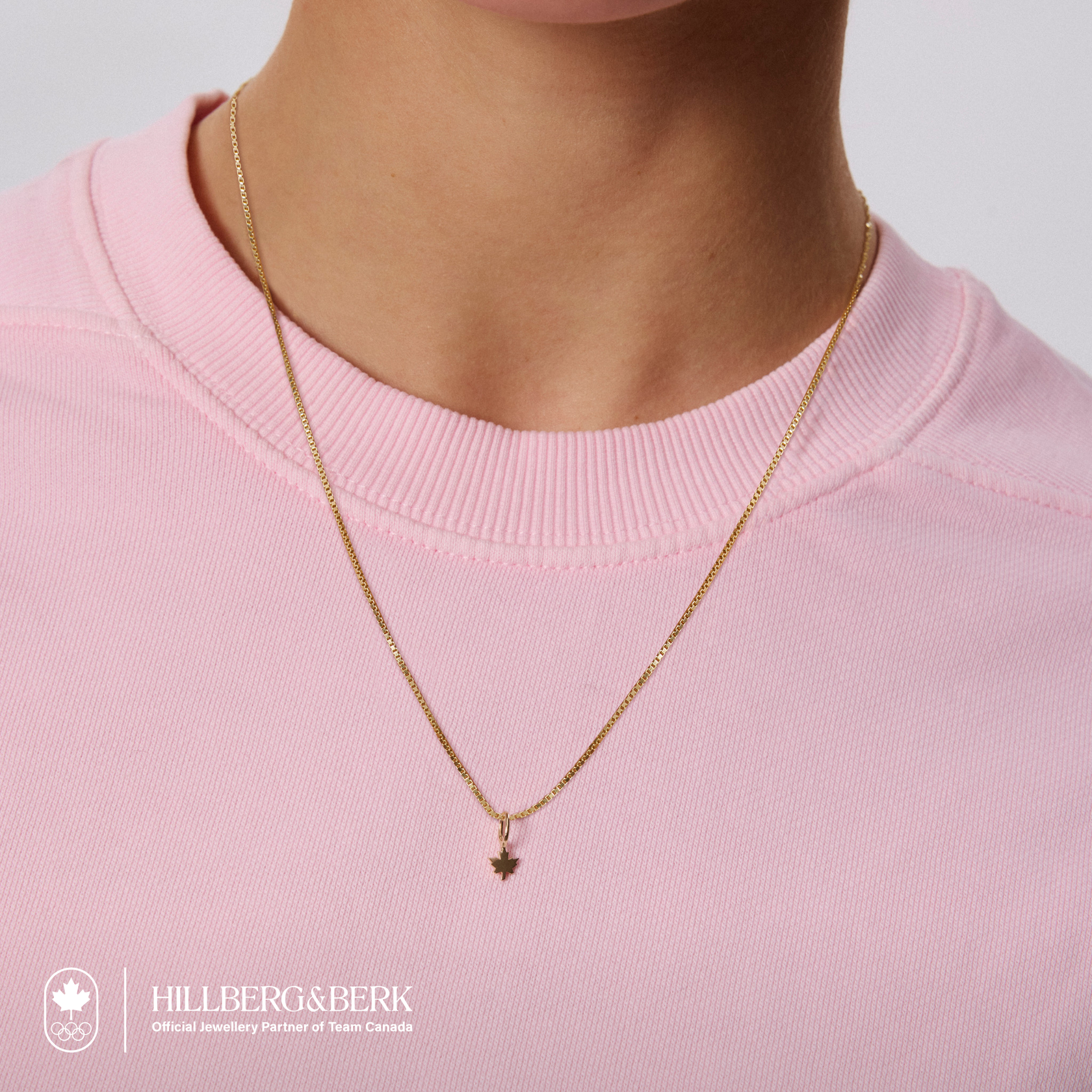 10k Maple Leaf Necklace | Hillberg & Berk