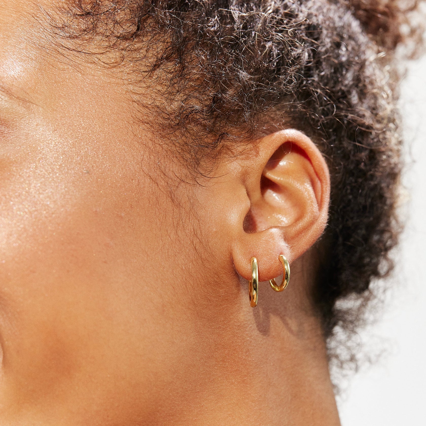 Mini Hoop Earrings | Hillberg & Berk